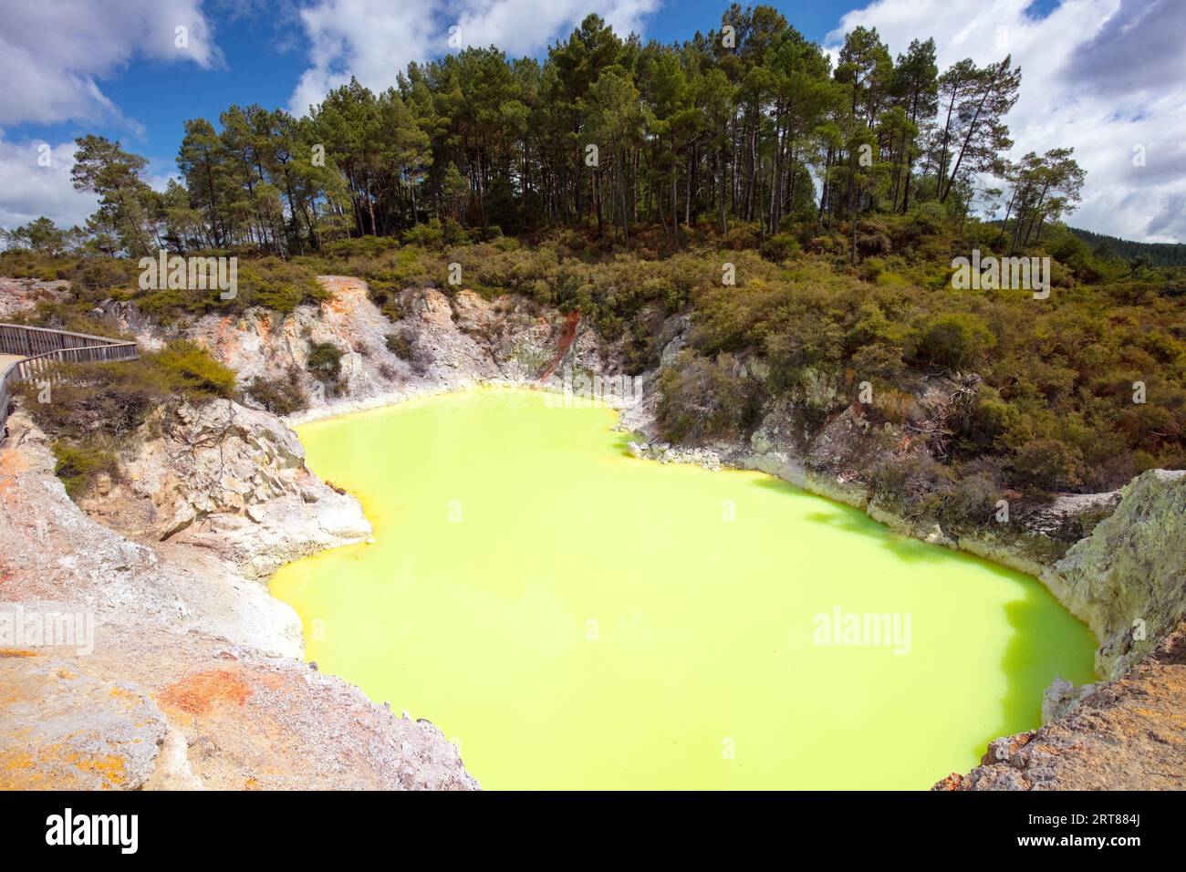 'Devil's Bath' crater at Wai-O-Tapu Geothermal Wonderland near Rotorua ...
