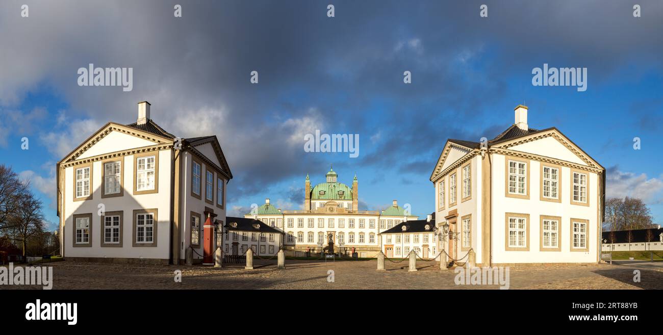 Fredensborg castle denmark hi-res stock photography and images - Alamy