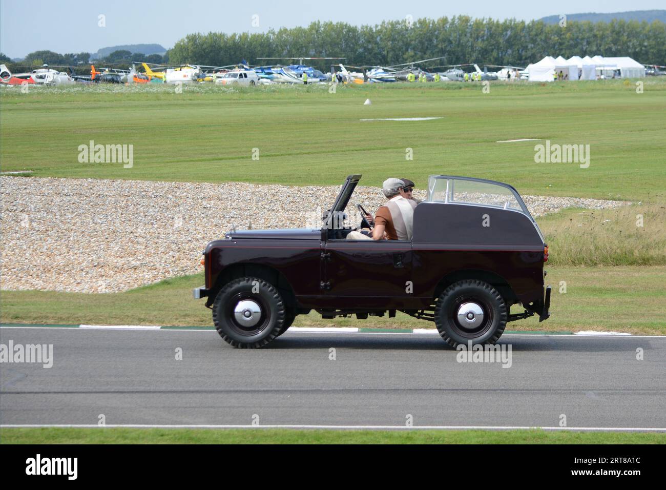 Series 2 State Review Land Rover - official vehicle of HM Queen ...