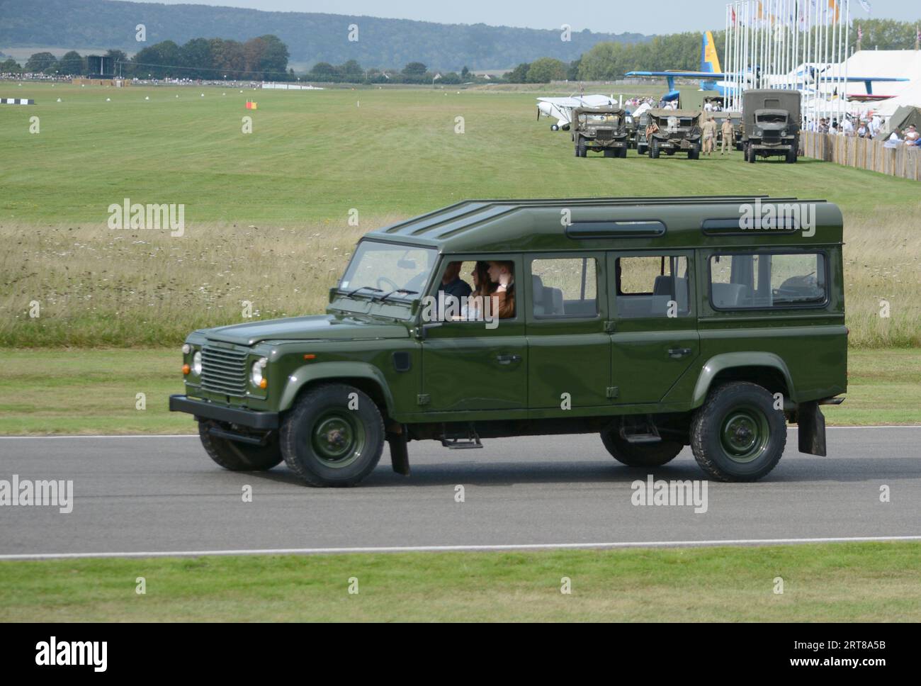 Land Rover Defender 130 Station Wagon