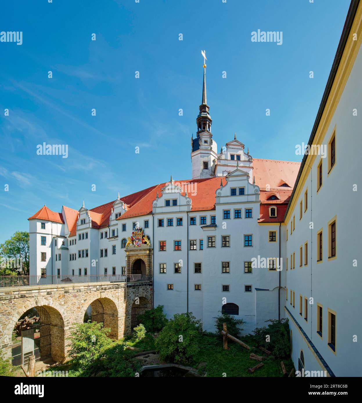 Castle Bridge and Bear Pit, Hartenfels Castle, Torgau, Saxony, Germany ...
