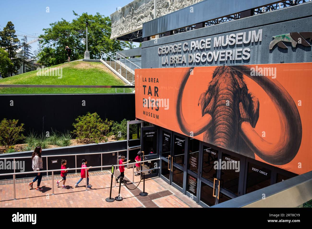 at La Brea Tar Pits Museum in Los Angeles, California Stock Photo - Alamy