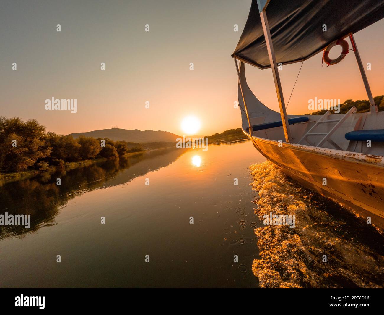 Orange sailing boat hi-res stock photography and images - Alamy
