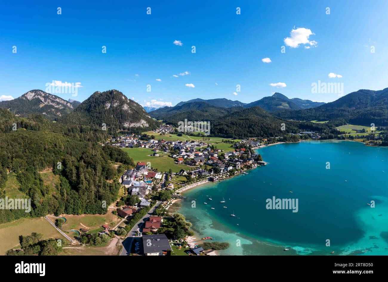 Drone shot, Fuschlsee, Fuschl am See, Salzkammergut, Land Salzburg ...