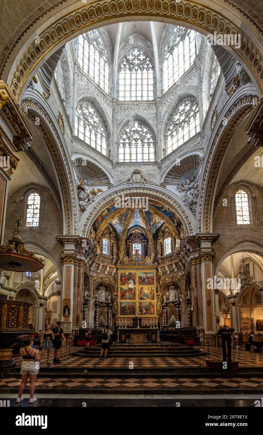 Alabaster windows in dome and altar inside Valencia cathedral in ...