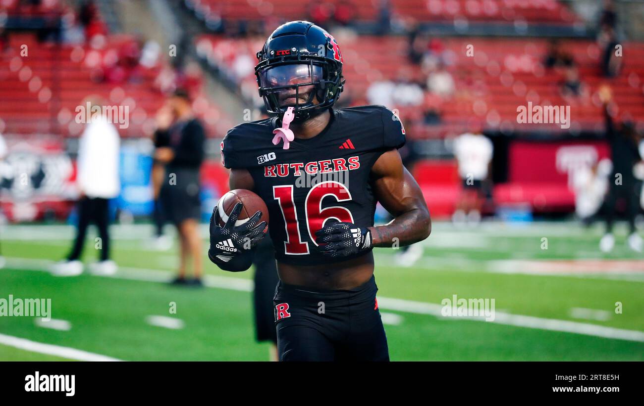 Rutgers defensive back Max Melton (16) during warm up before an NCAA ...