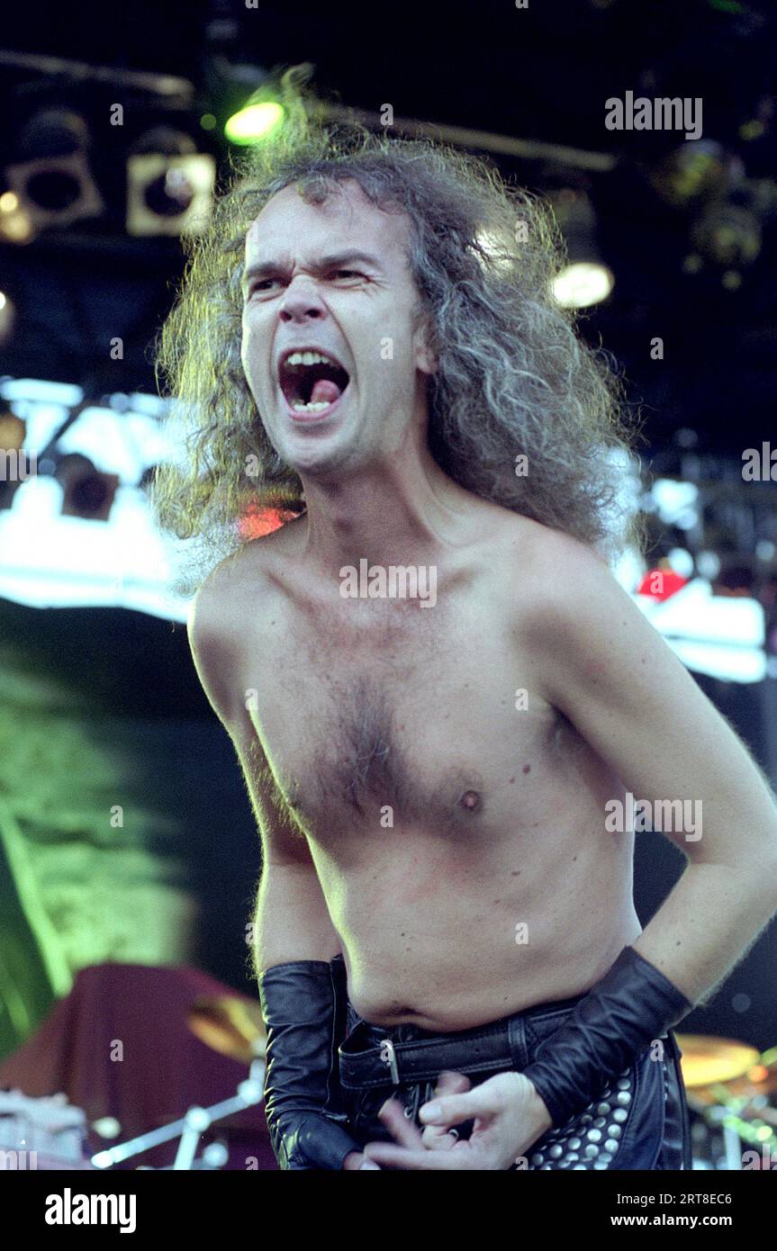 Vigevano Italy 2000-07-22: Chris Boltendahl singer of the Grave Digger ...