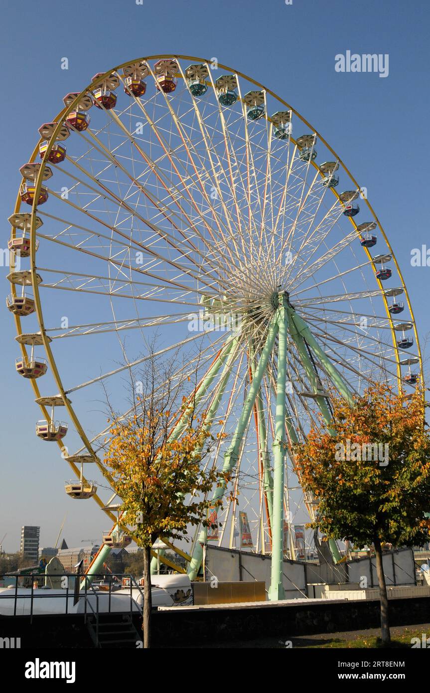 Traditional ferris wheel hi-res stock photography and images - Alamy