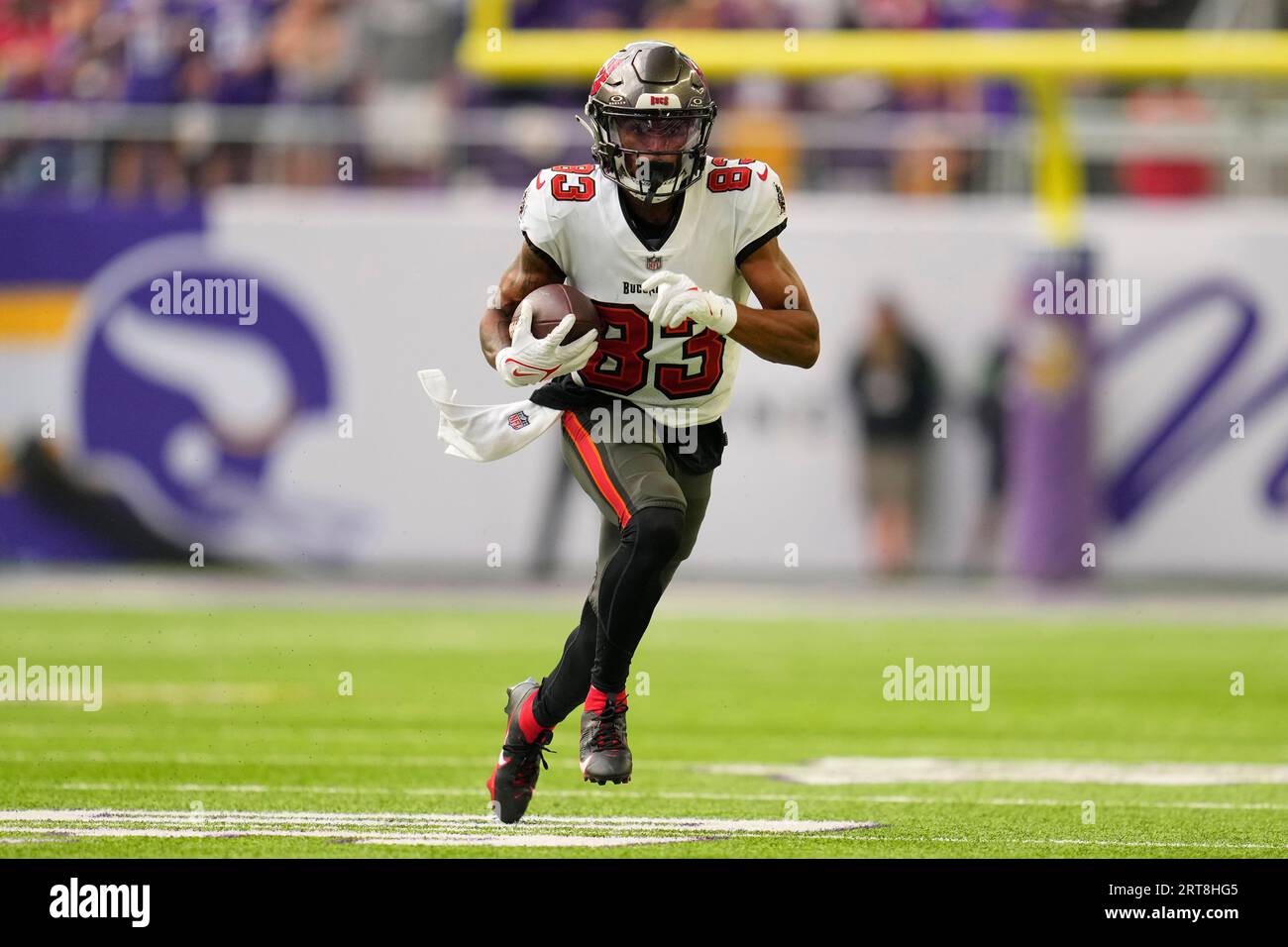 Tampa Bay Buccaneers wide receiver Deven Thompkins (83) runs with the ...