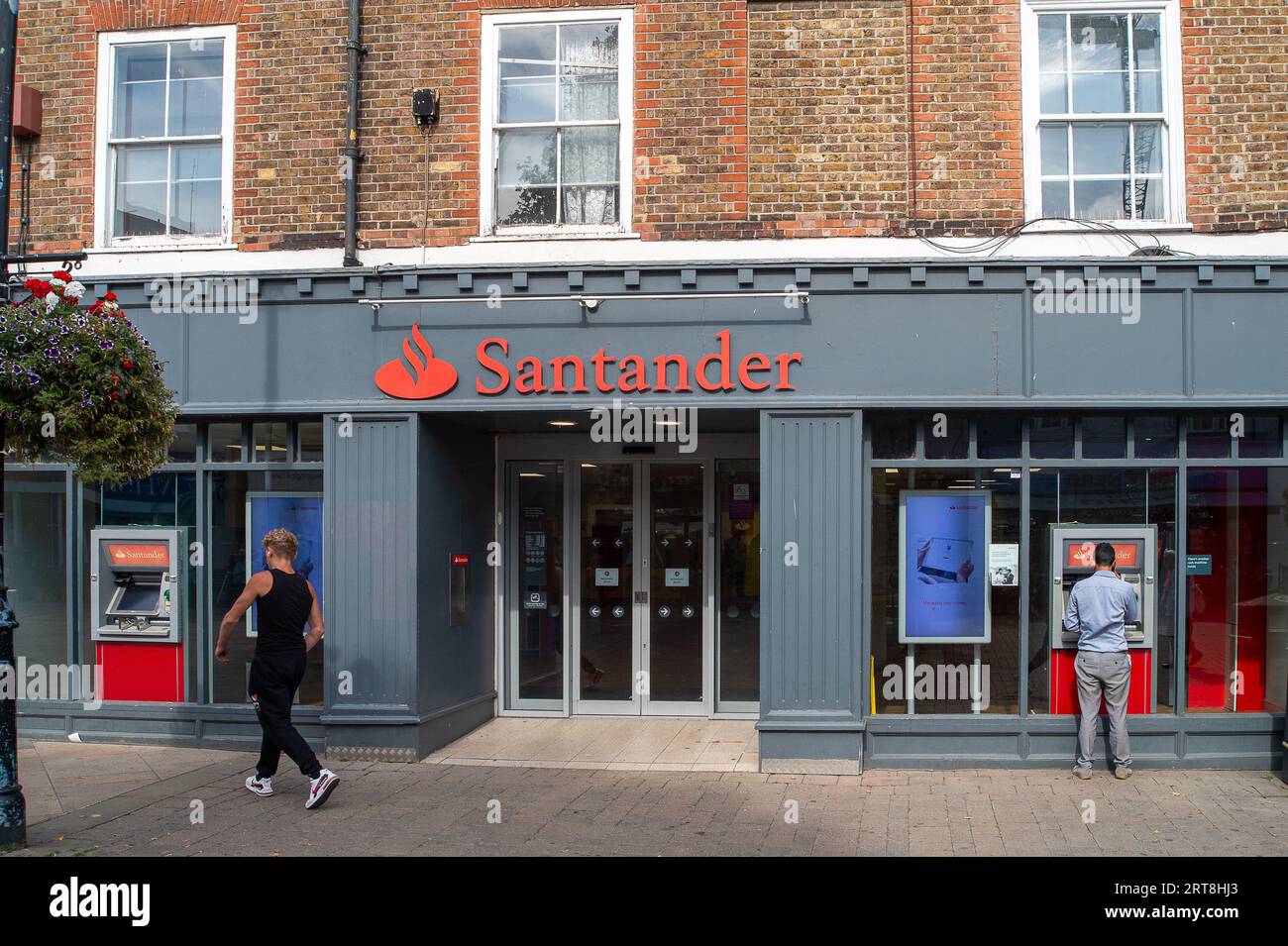 Santander select bank banking hi-res stock photography and images - Alamy