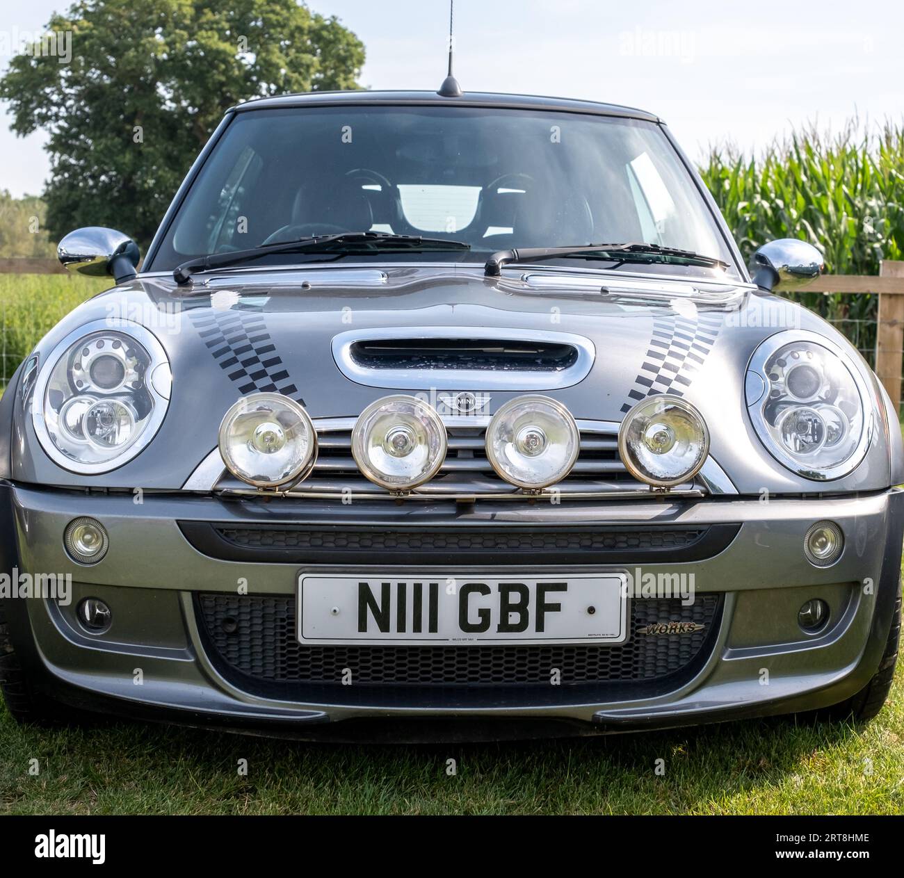 Front end mini cooper hi-res stock photography and images - Alamy