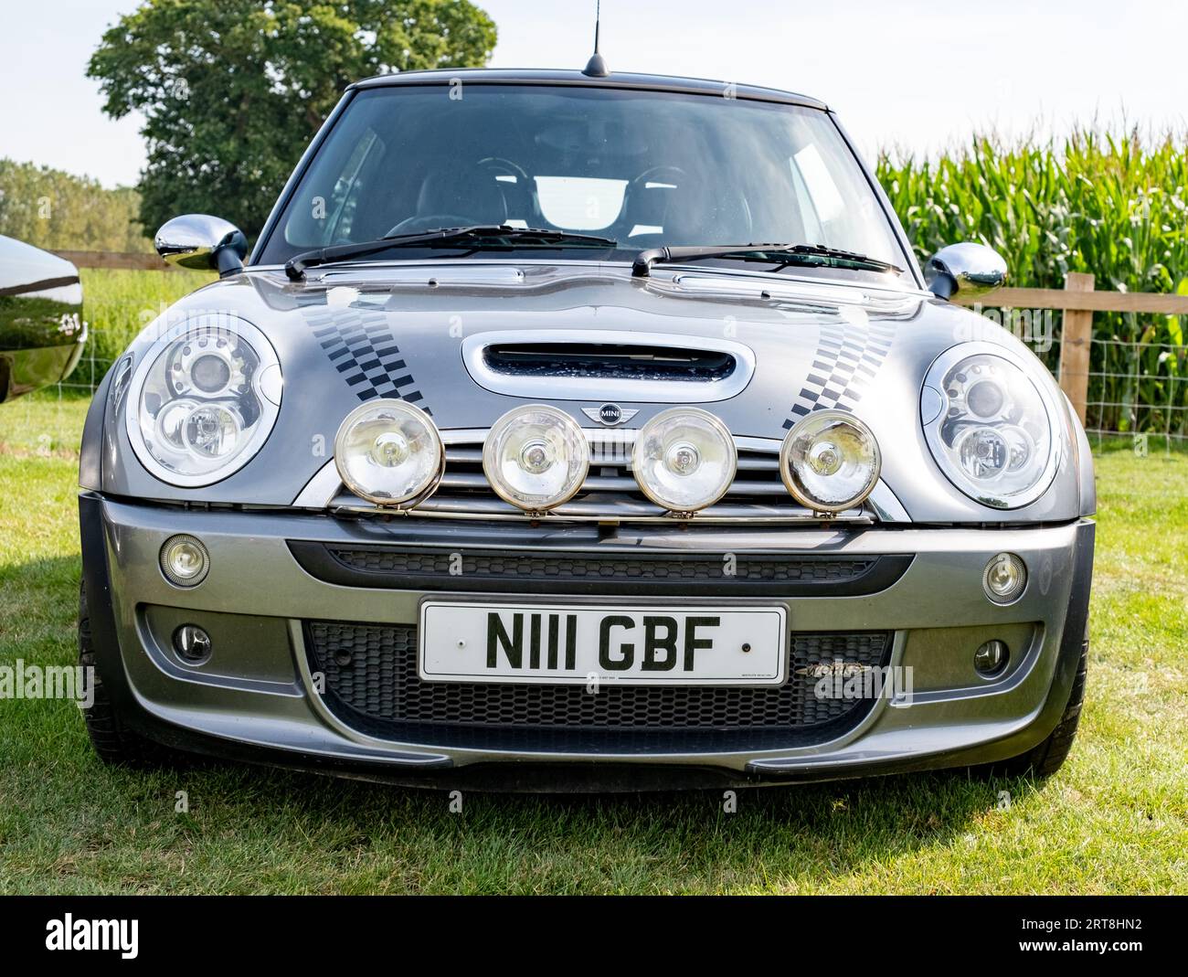 Front end mini cooper hi-res stock photography and images - Alamy