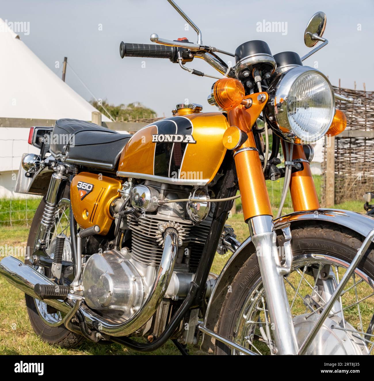 Honda cb350 motorbike hi-res stock photography and images - Alamy
