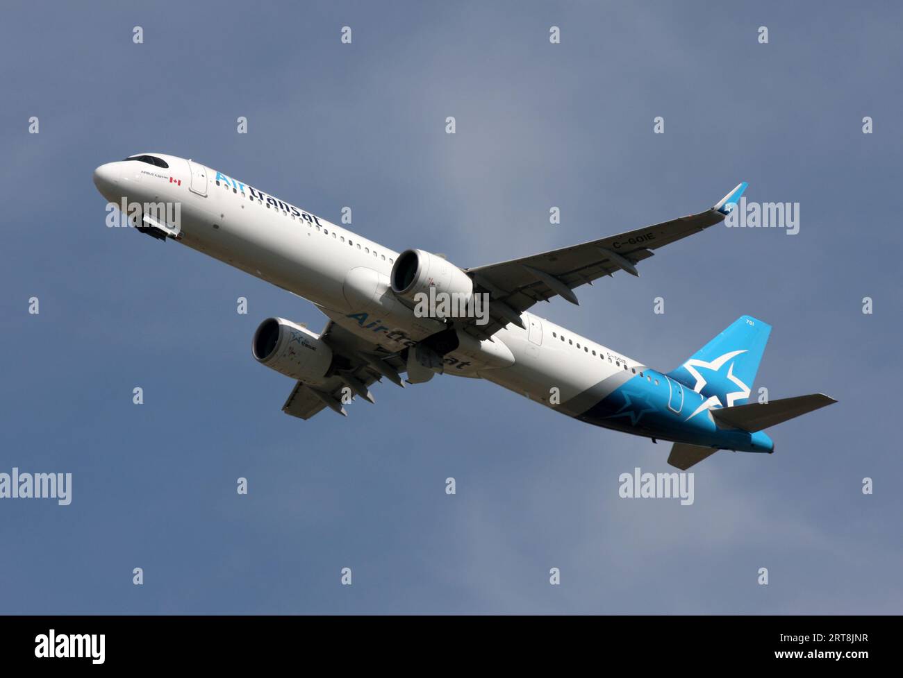 Airbus a321n hi-res stock photography and images - Alamy