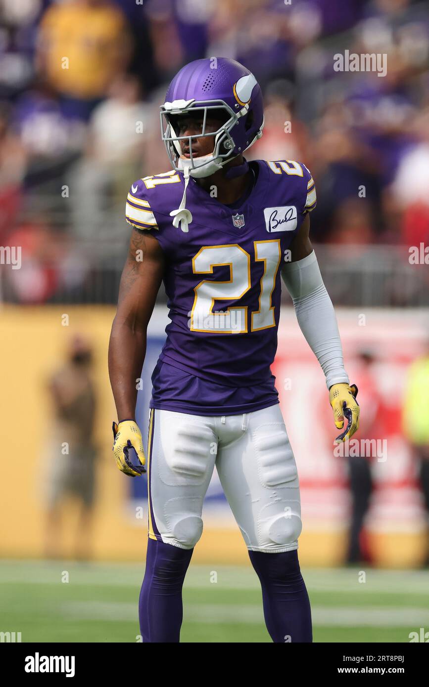 Minnesota Vikings cornerback Akayleb Evans (21) in action against the ...