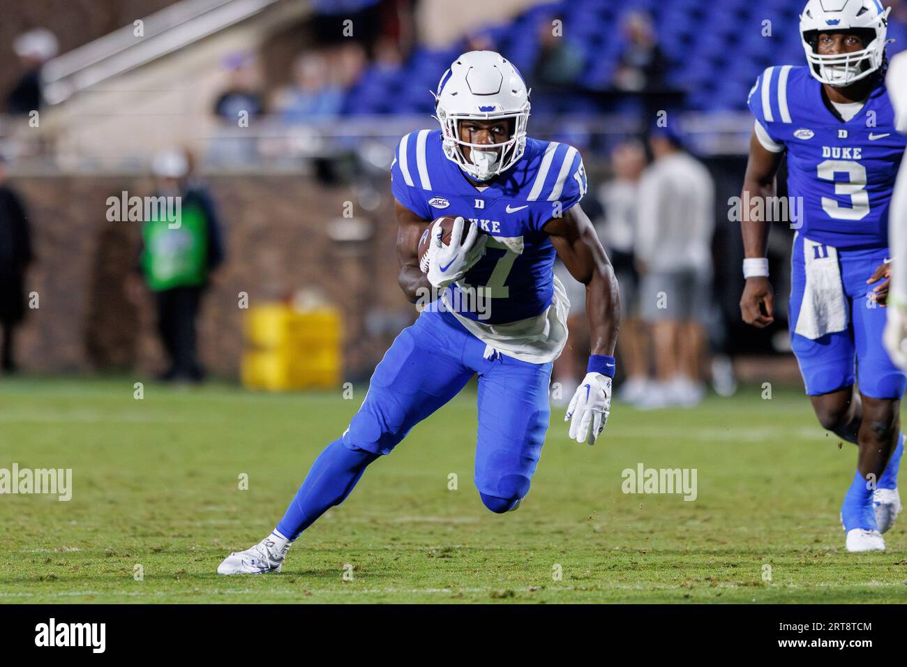 Duke's Quran Boyd (17) carries the ball during an NCAA college football ...