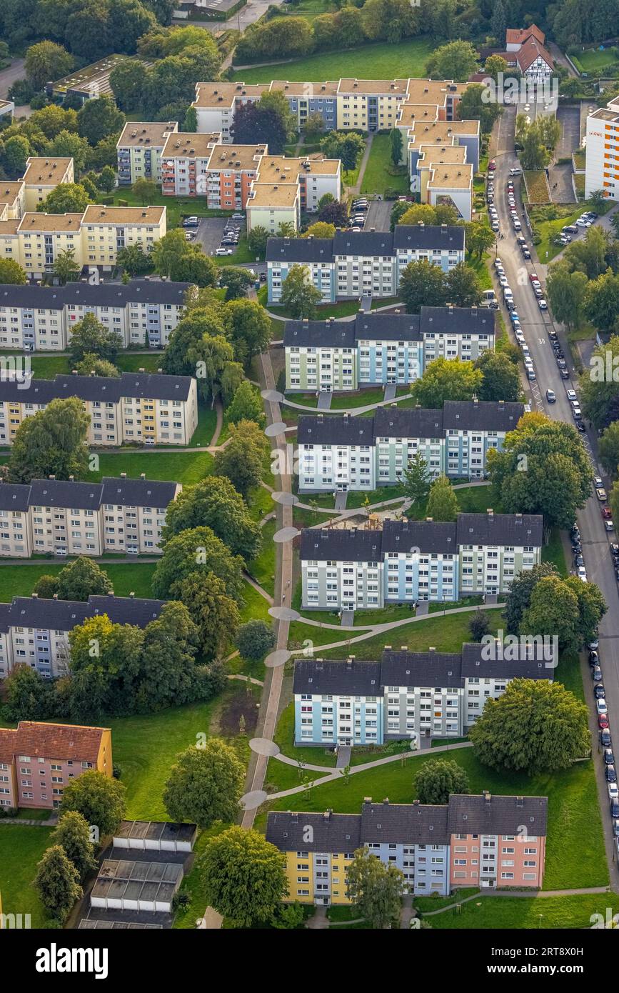 Row house apartment buildings housing estate twittingstrasse and ...