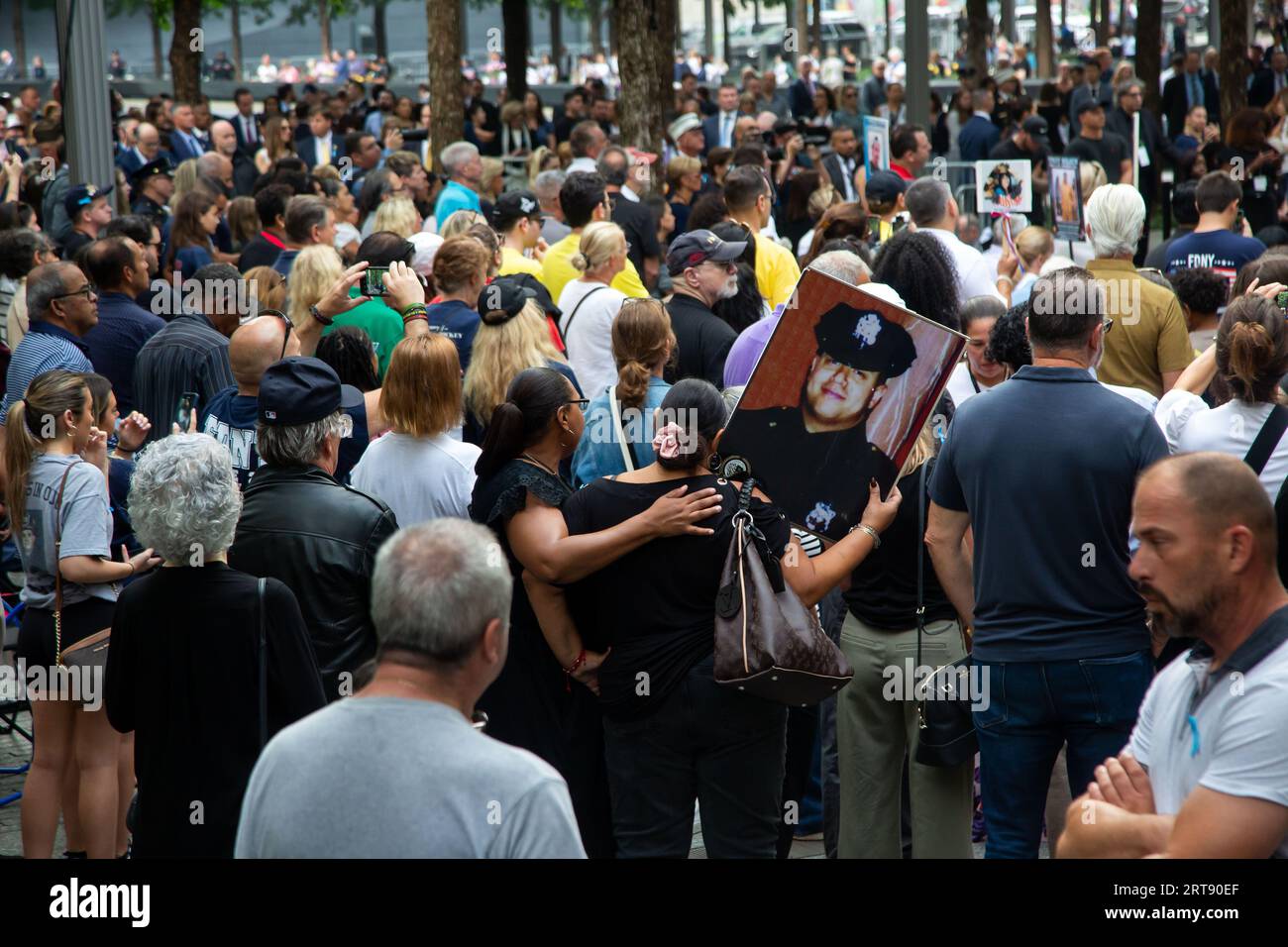New York, USA. 11th Sep, 2023. People attend a commemoration ceremony ...
