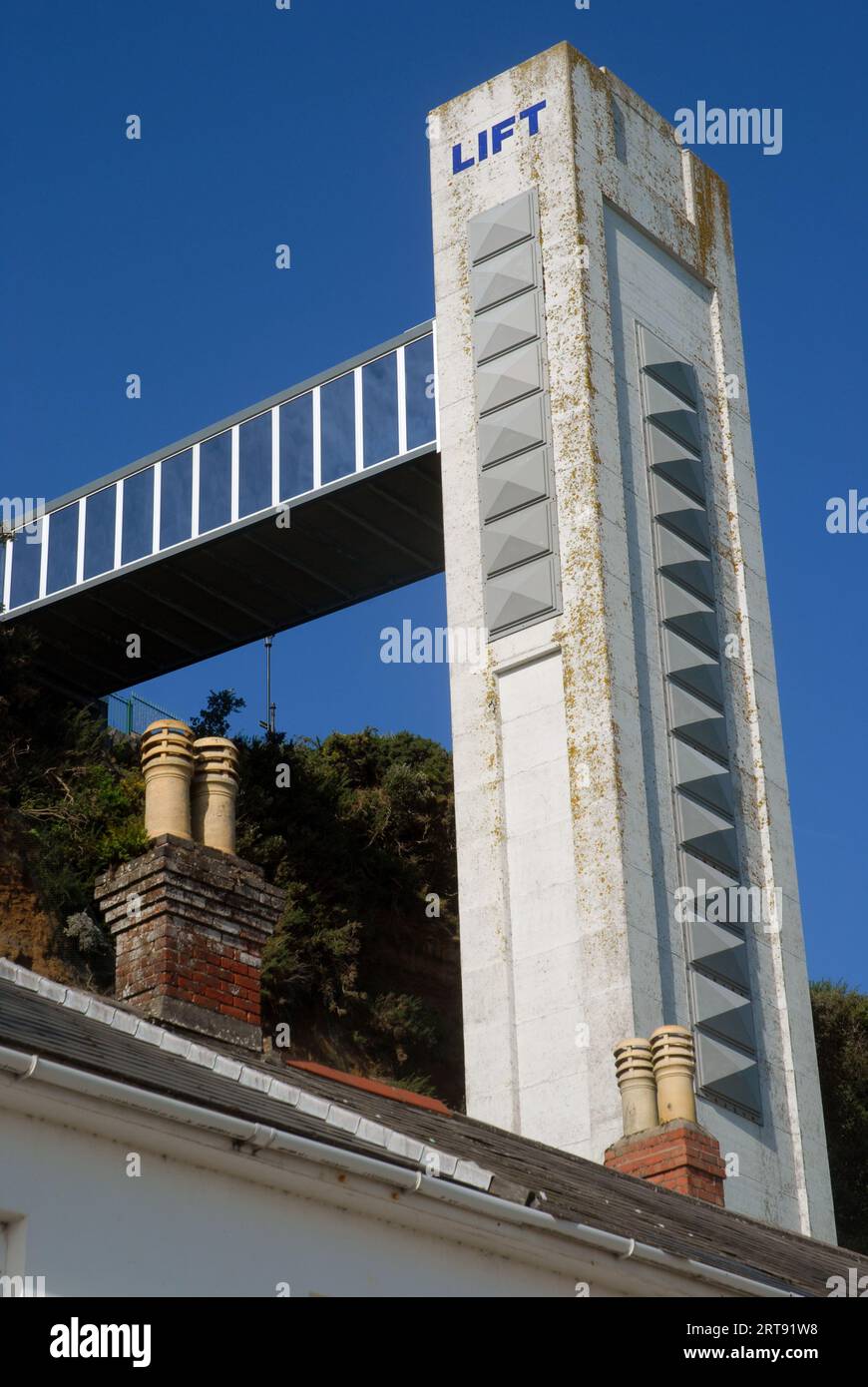 British seaside resort 1950s hi-res stock photography and images - Alamy