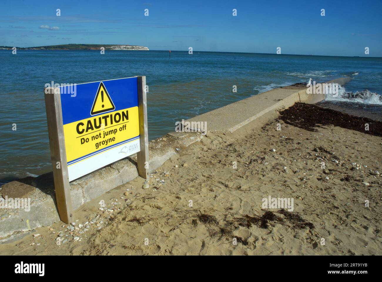 Caution Do Not Jump of Groyne Sign, Small Hope Beach, Shanklin, Isle of Wight, Hampshire, UK ...