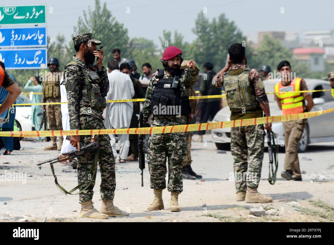 Peshawar, Peshawar, Pakistan. 11th Sep, 2023. Pakistani security ...