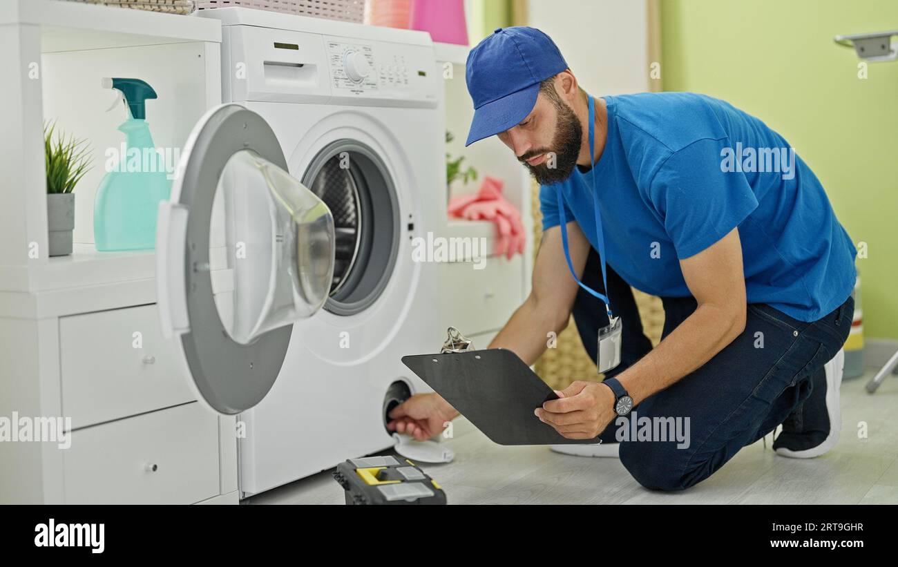 Hispanic reading instructions hi-res stock photography and images - Alamy