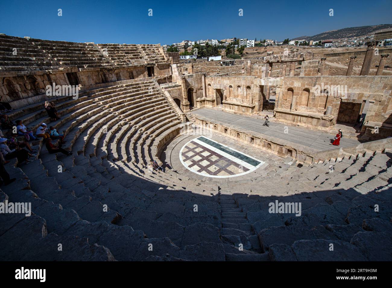 Roman North Theater, Jerash archaeological site, Jordan Stock Photo - Alamy