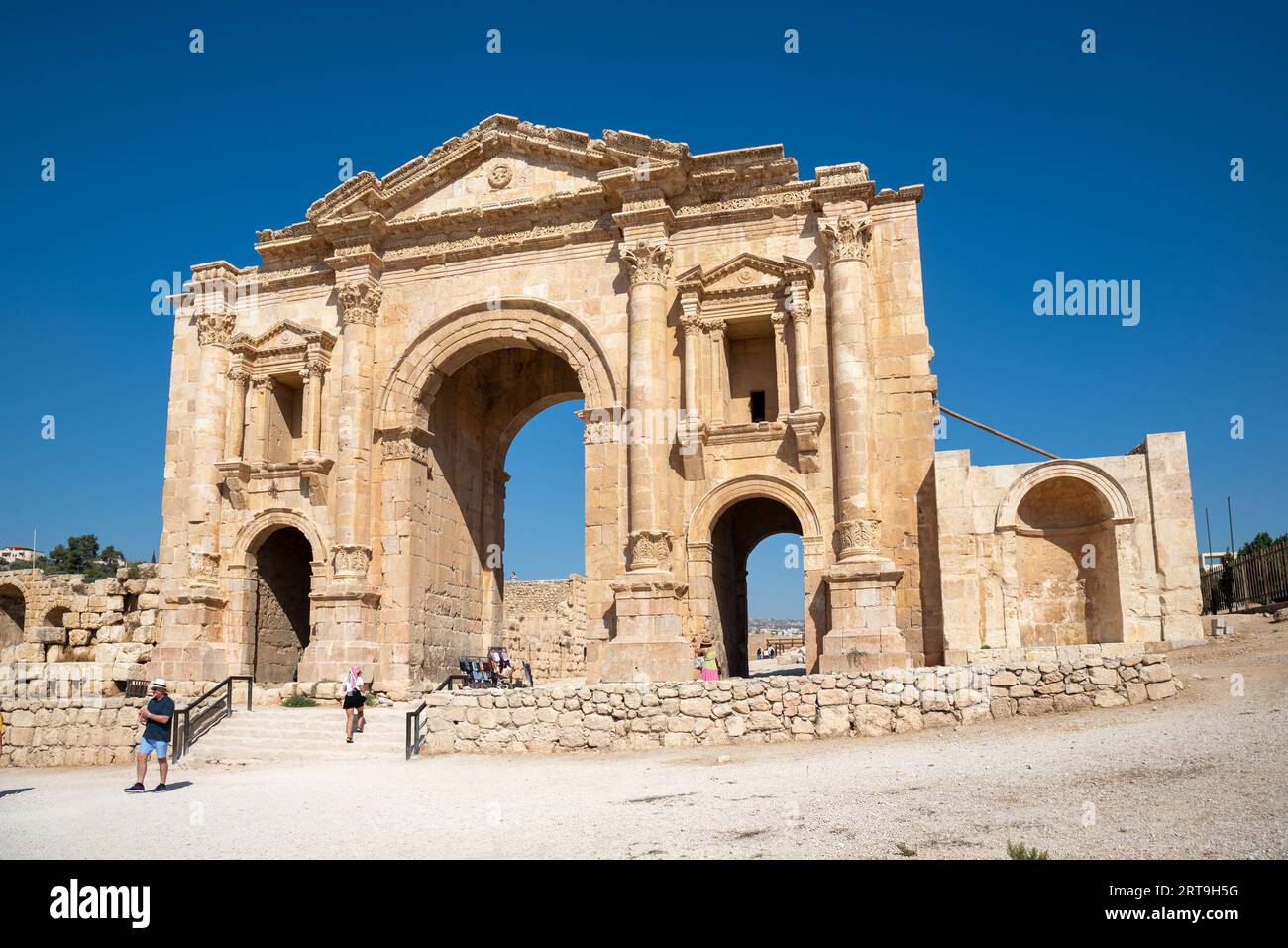 Arch of Adrian, Jerash, Jordan Stock Photo - Alamy