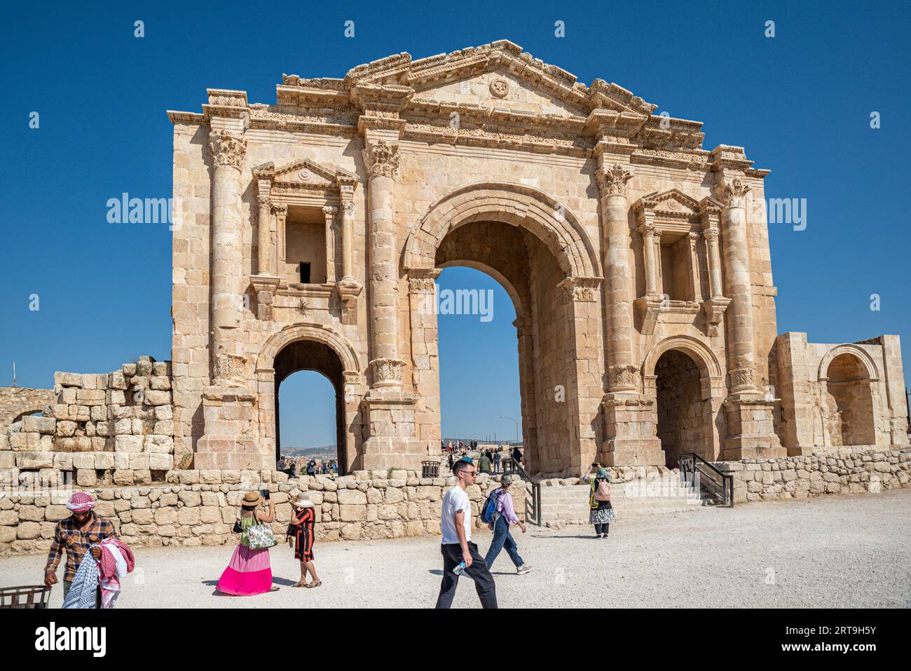 Arch of Adrian, Jerash, Jordan Stock Photo - Alamy