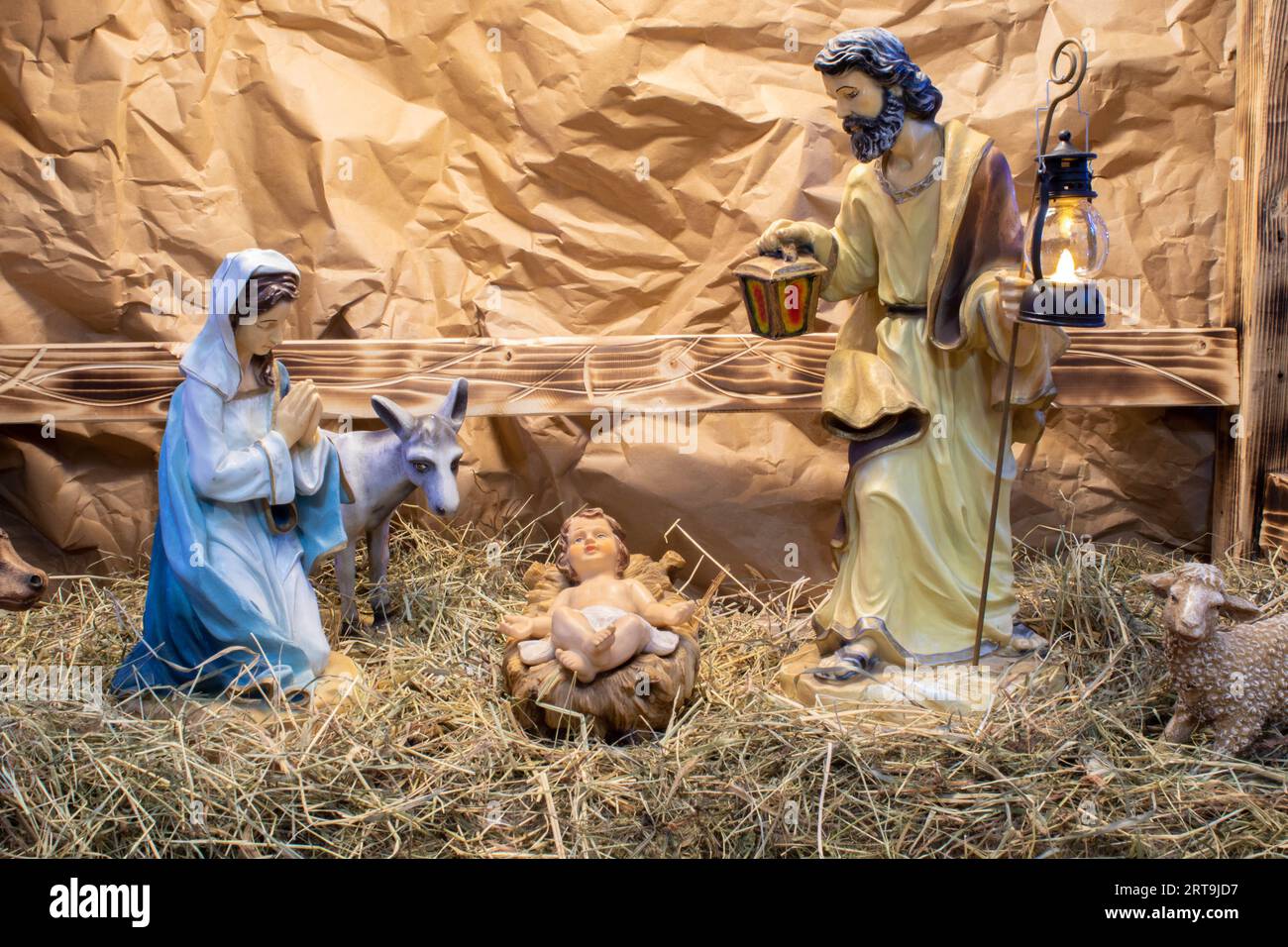 Christmas Manger scene with figurines including Jesus, Mary, Joseph ...