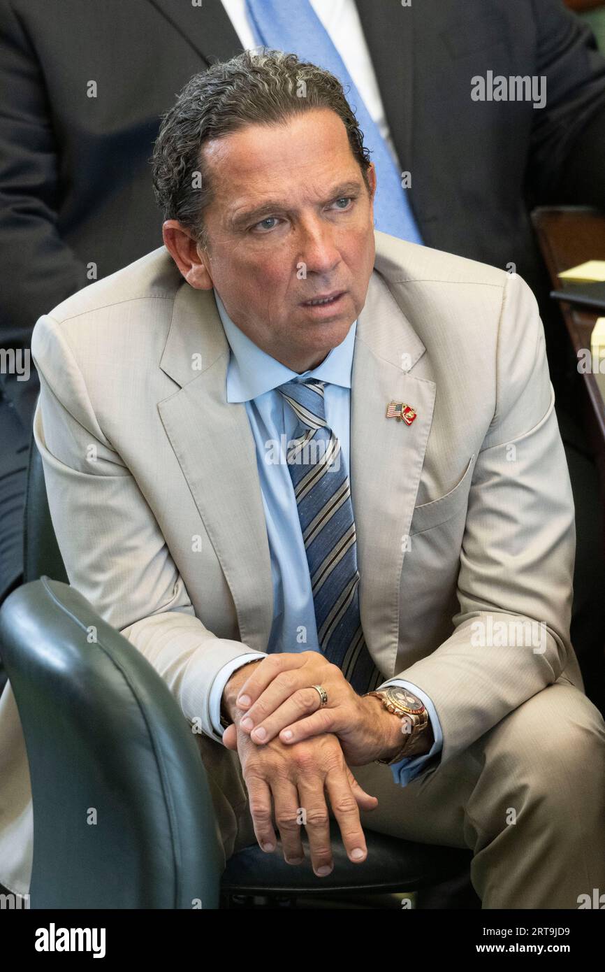 Tony buzbee hi-res stock photography and images - Alamy