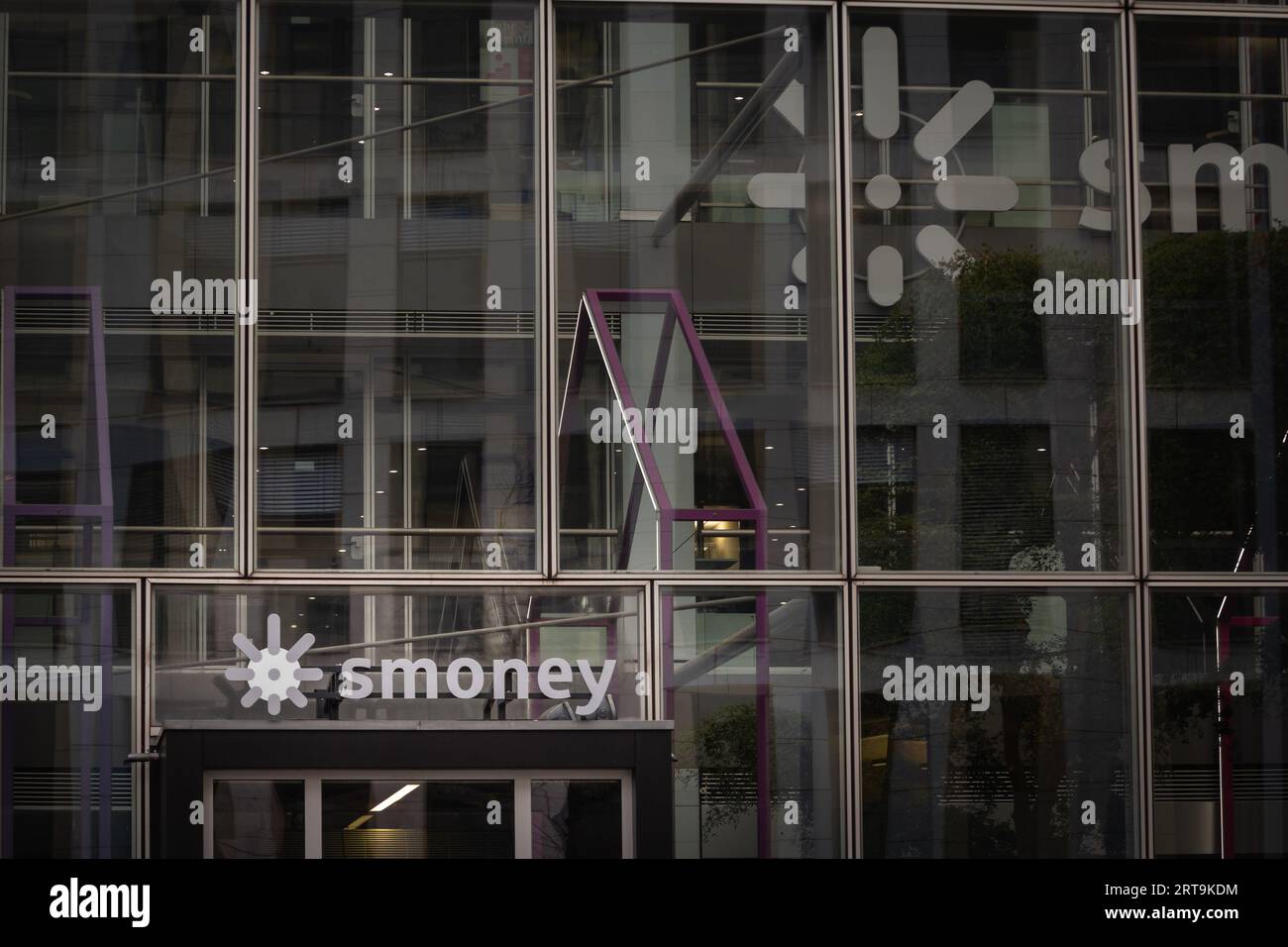 Smoney logo hi-res stock photography and images - Alamy