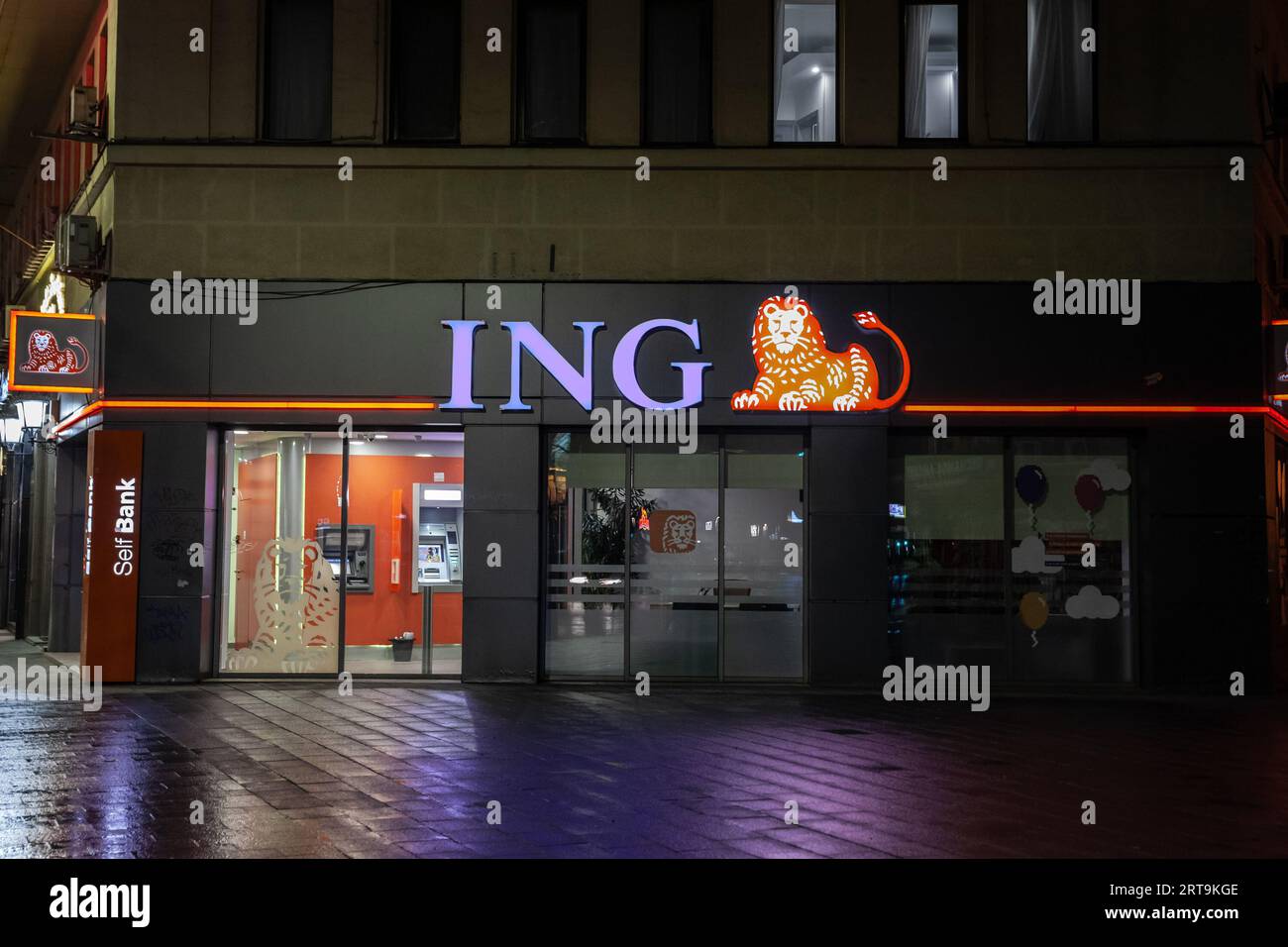 Picture of a sign with the logo of ING Bank taken on their branch for ...
