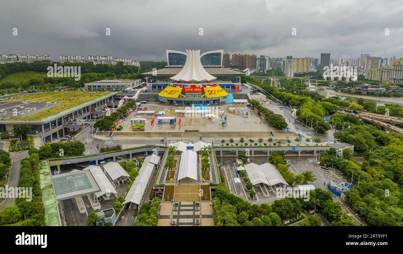 Nanning convention and exhibition center hi-res stock photography and ...