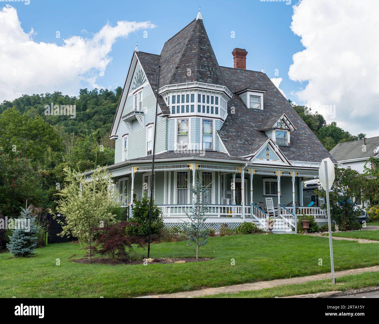 An old house in Tidioute, Pennsylvania, USA Stock Photo - Alamy