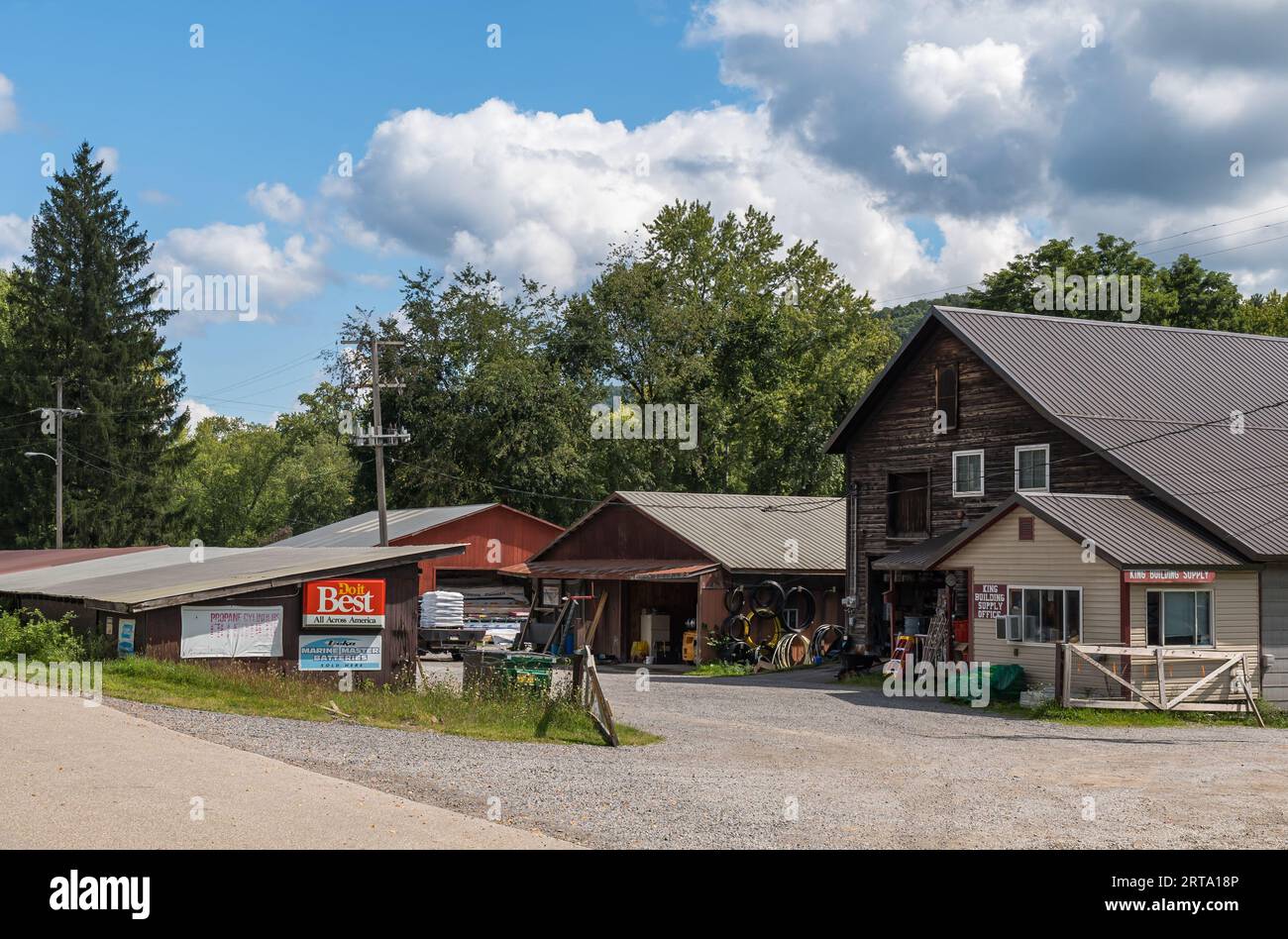 Locally owned business hi-res stock photography and images - Alamy