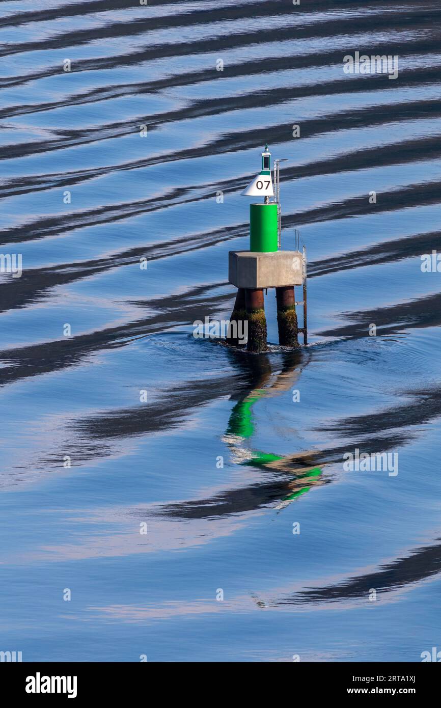 Navigation maritime channel marker hi-res stock photography and images ...