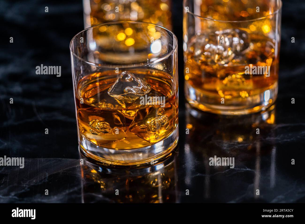 Scotch on the rocks Stock Photo - Alamy
