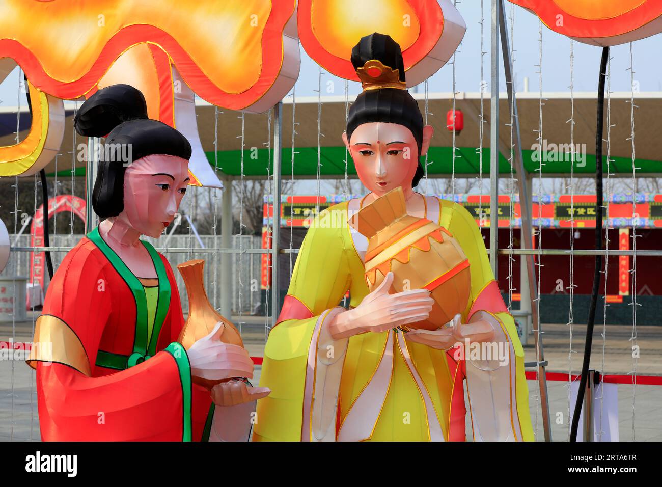 modeling of Chinese ancient women Stock Photo - Alamy
