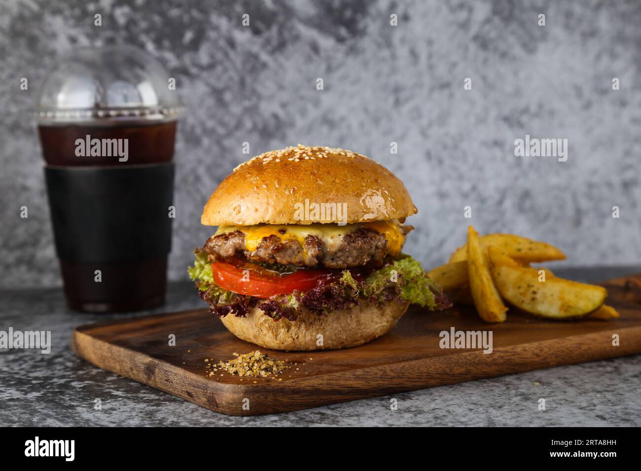 The Irresistible Allure of Hamburgers: Why They're America's Favorite ...