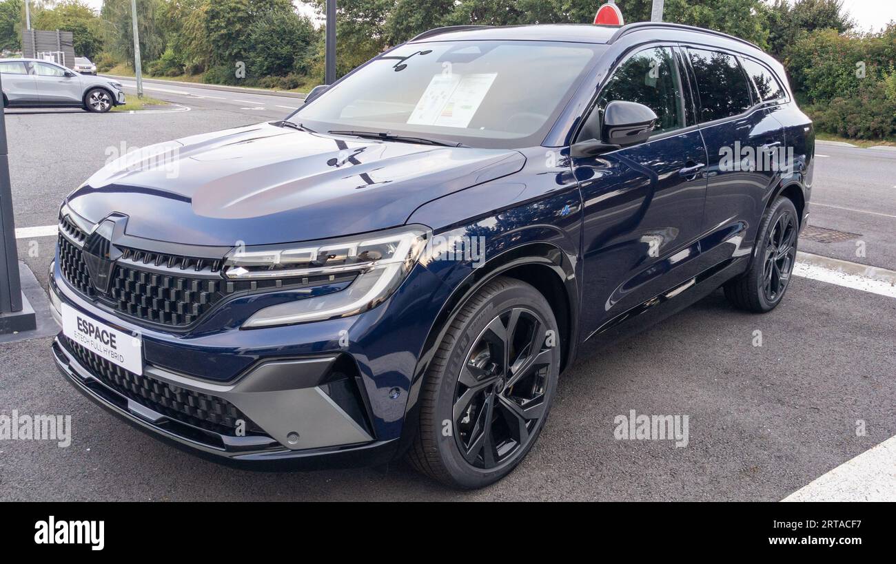 Pau , France - 09 06 2023 : Renault espace e-tech full hybrid blue in ...
