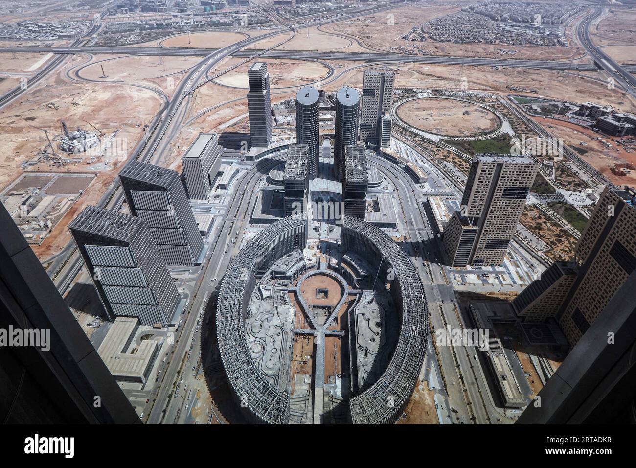 Cairo egypt new residential construction hi-res stock photography and ...