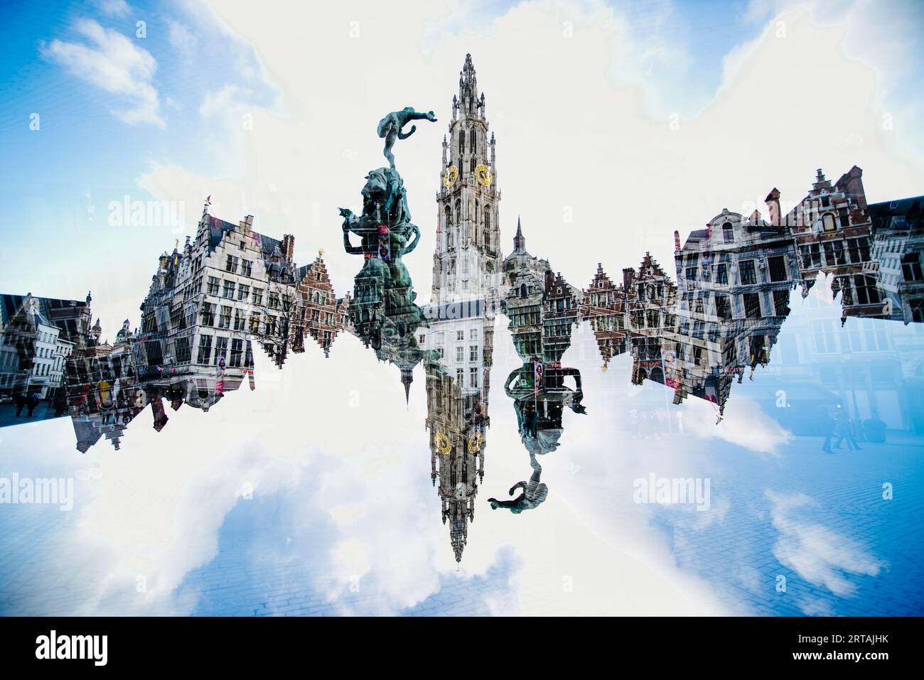 Statue of Brabo throwing Antigoon's hand in the Schelde as per the ...