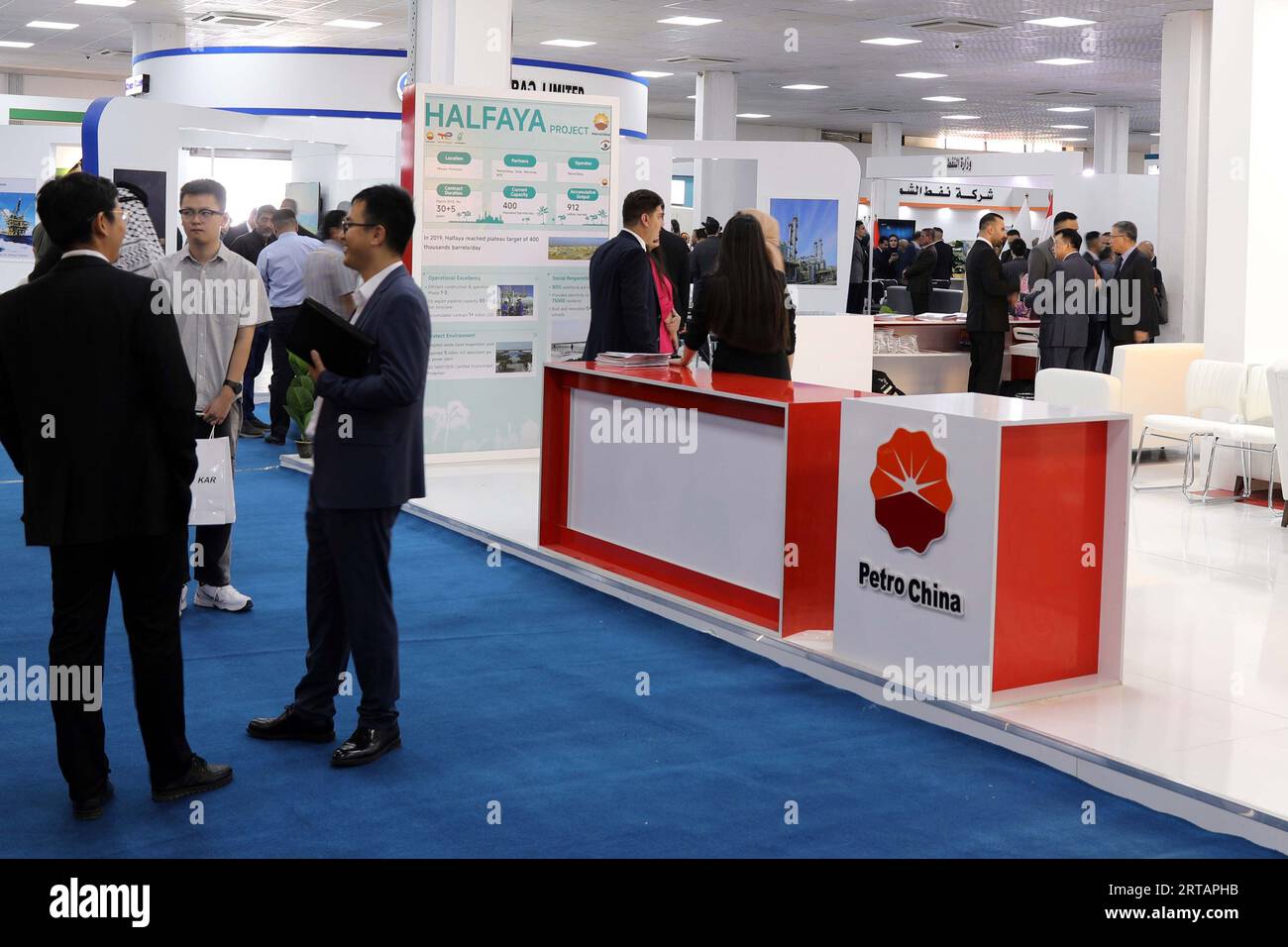 Oil resources hi-res stock photography and images - Alamy