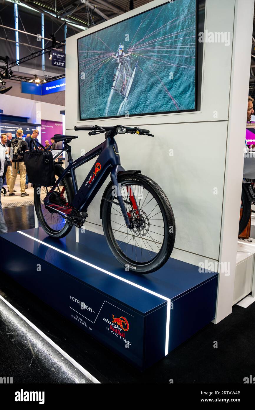 Stromer e-bike in Red Bull racing colours on display at IAA Mobility ...