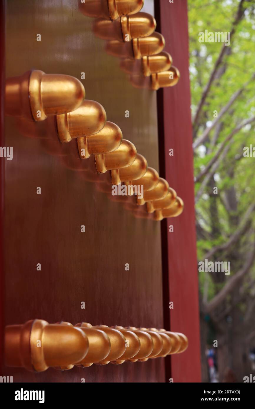 Red wooden palace gate in Ditan Park, Beijing, China Stock Photo - Alamy