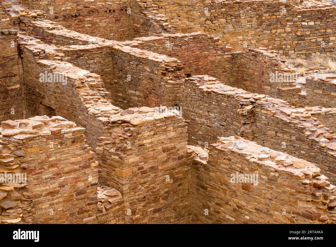 Pueblo Bonito is the largest and best-known great house in Chaco ...