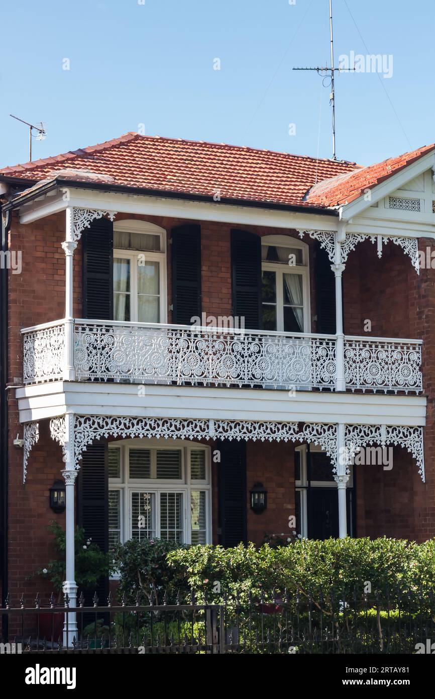 Double bay historic streets hi-res stock photography and images - Alamy