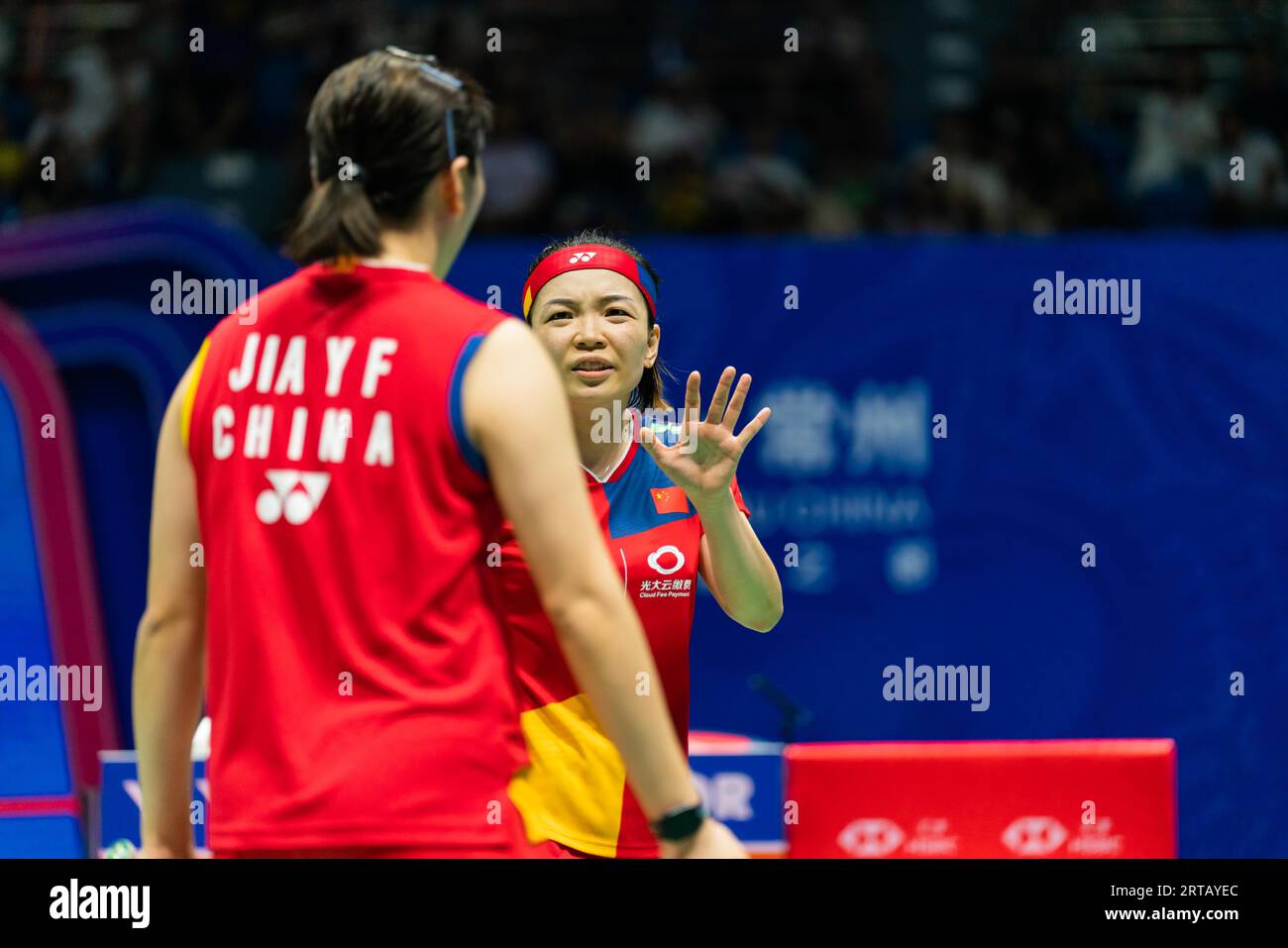 Chinese badminton players Chen Qingchen, Jia Yifan defeat South Korean ...