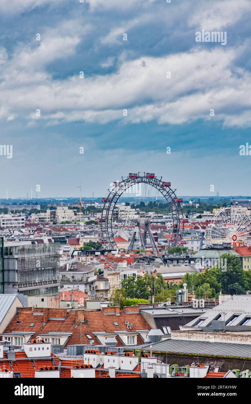 Blick auf das Riesenrad im Prater in Wien Stock Photo - Alamy